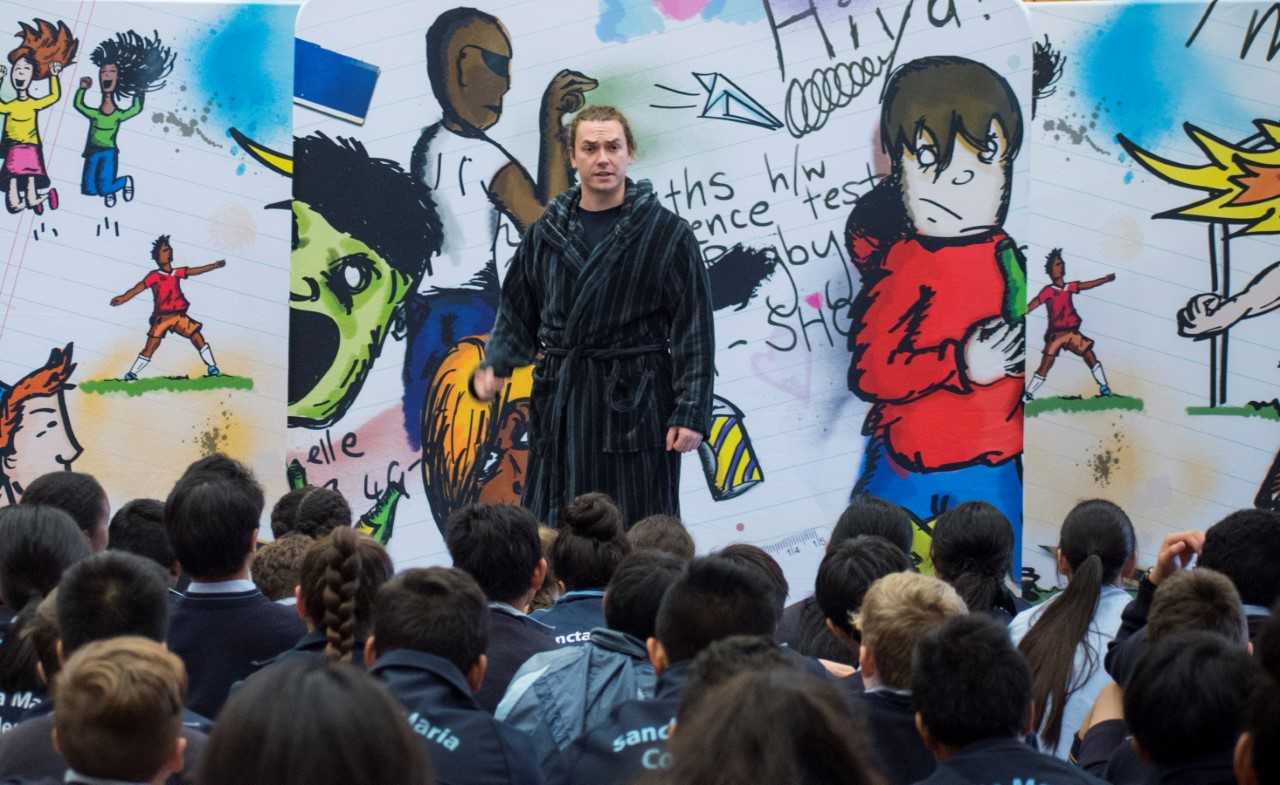 SMASHED performance brings message home | Sancta Maria College